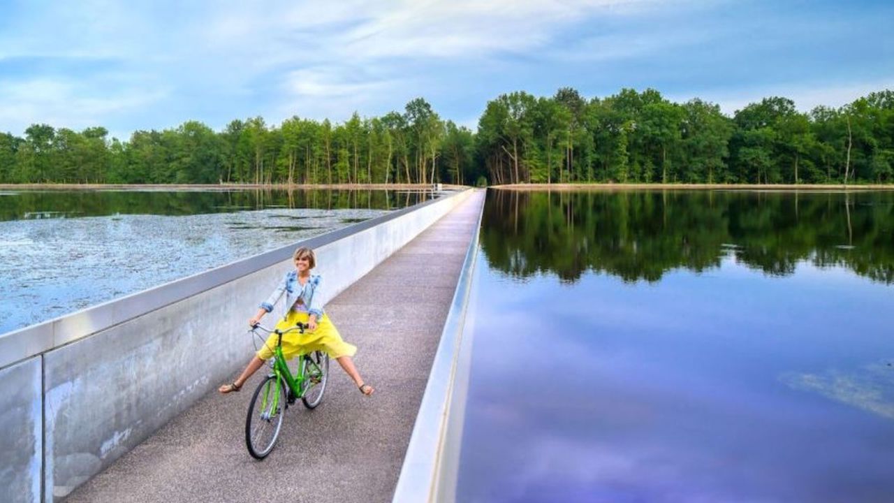 Karrewiet: Cirkelvormige fietsbrug in Limburg | Ketnet